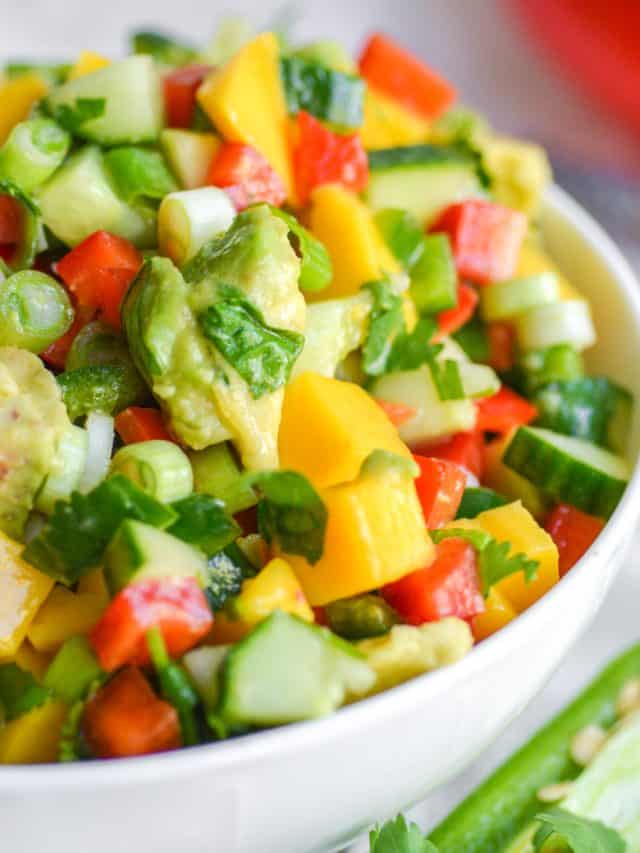 Easy Grain-Free Tabbouleh Salad Recipe (Tabouli) - Earthly Provisions